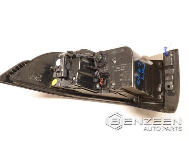 Used 2016 LAND ROVER EVOQUE TAIL LAMP - OEM LR072649 - Benzeen Auto Parts