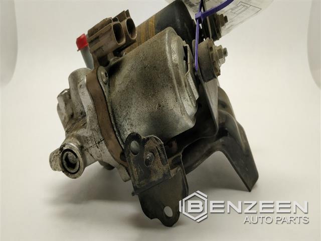 Used 2013 TOYOTA PRIUS V BRAKE MASTER CYLINDER - OEM 4705047360 ...