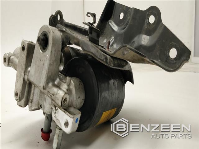 Used 2013 TOYOTA PRIUS V BRAKE MASTER CYLINDER - OEM 4705047360 ...